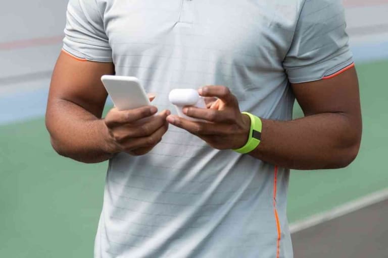 Can You Change The Battery In A Fitbit? - The Gadget Buyer | Tech Advice