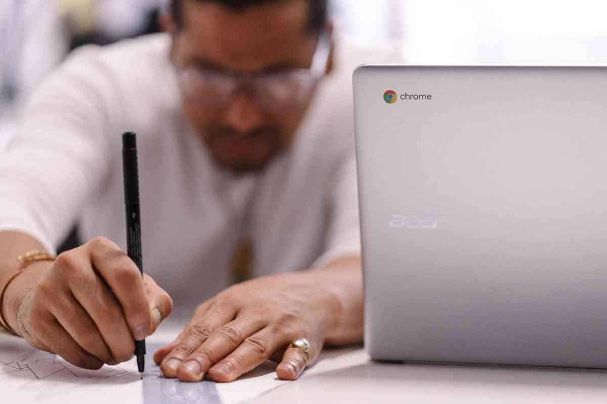 How To Use Emojis On A Chromebook Without An On Screen Keyboard The Gadget Buyer Tech Advice
