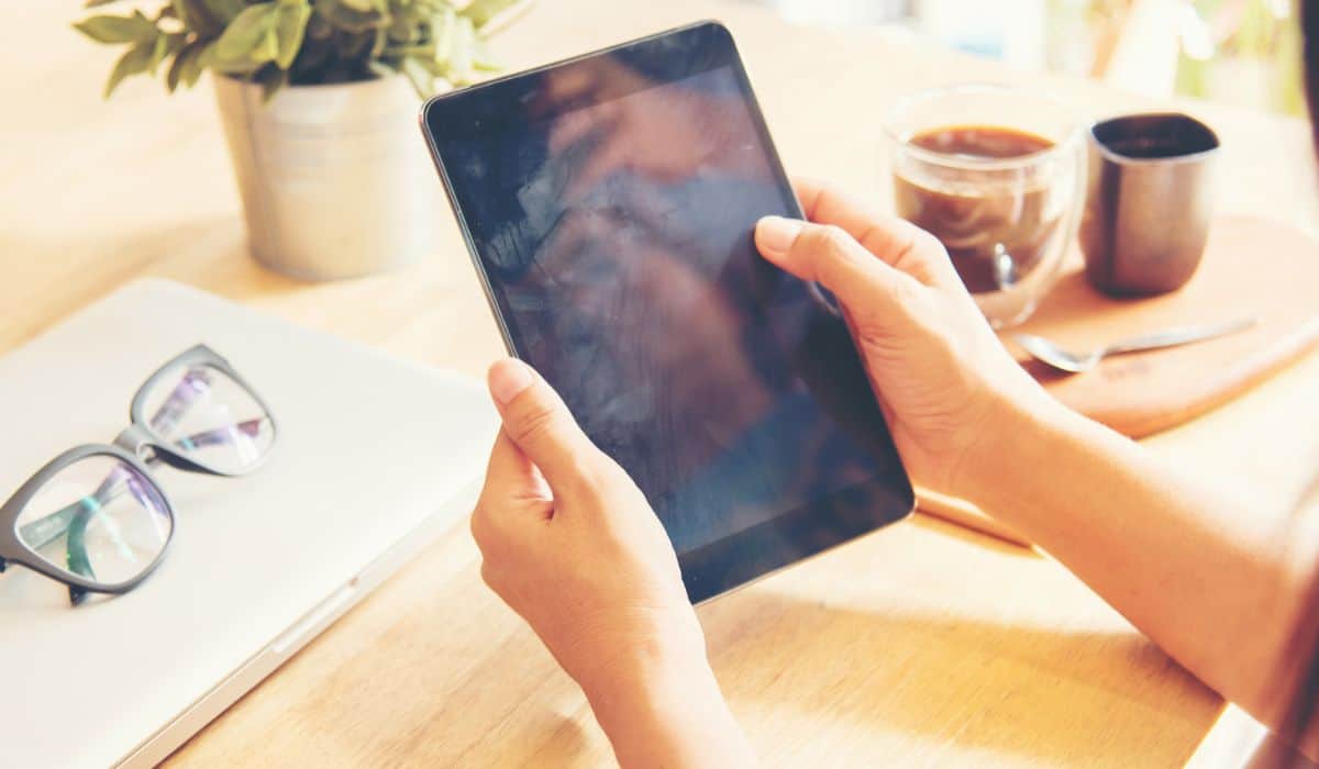 How To Flip A Photo Using An IPad