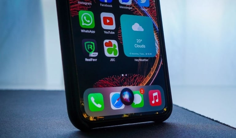 How To Access Siri On IPhone Without Pressing The Home Button - The ...