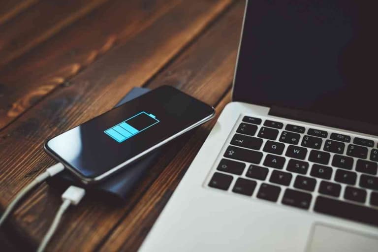 Why Is My IPhone Battery Yellow Instead Of Green? - The Gadget Buyer ...