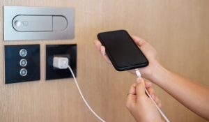 Can You Overcharge An IPhone? Dangers Of Charging Overnight - The ...