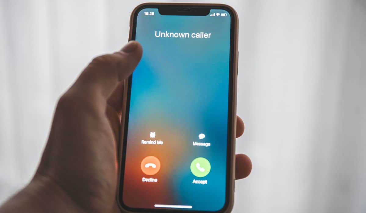 Blocking 'No Caller ID' Calls On IPhone: What Are Your Options? - The ...