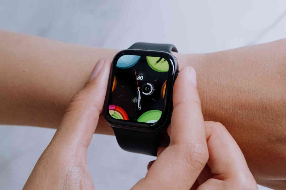 5 Ways To Text On An Apple Watch Without An IPhone - The Gadget Buyer ...