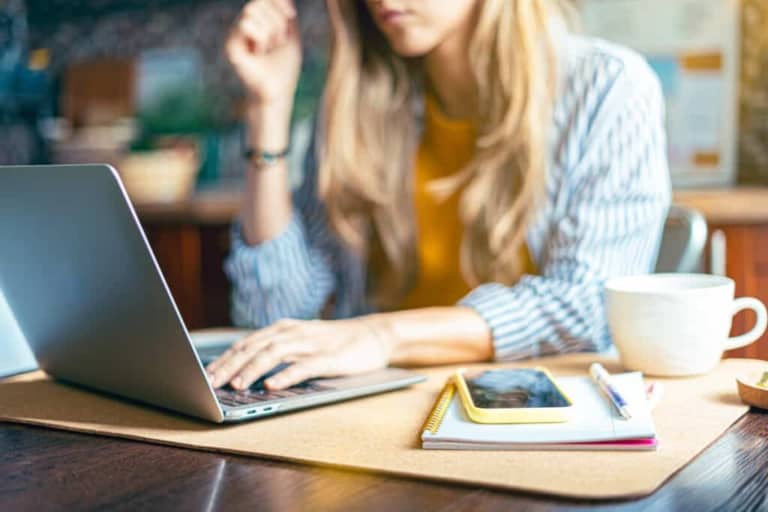 How To Get Rid Of Dots Under Apps On Mac Solved The Gadget Buyer