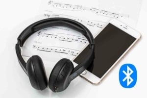 Should Bluetooth Be On Or Off? Is It OK To Leave Bluetooth On? - The ...