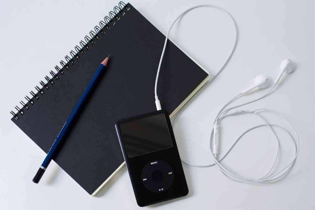 How To Put An IPod In Recovery Mode In 5 Easy Steps - The Gadget Buyer ...