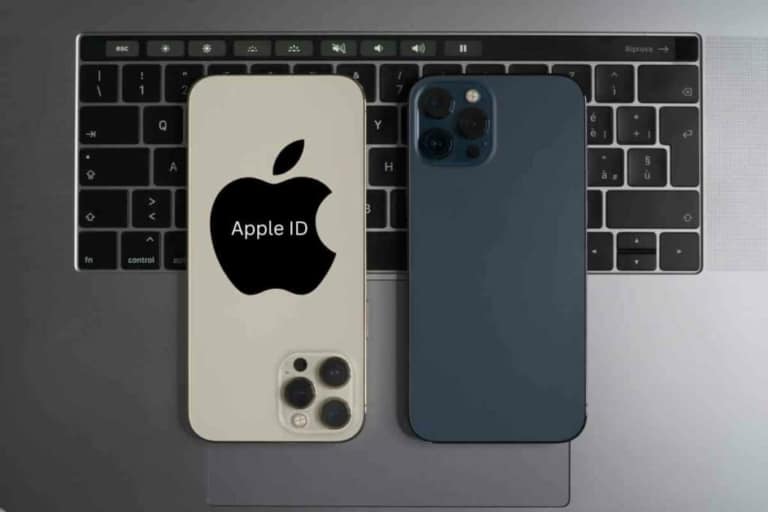 Two IPhones Have The Same Apple ID! Here's What Happens