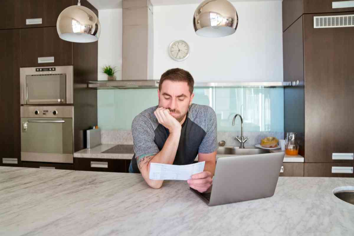 How Much Is Spectrum Internet? Prices And Plans Explained - The Gadget ...