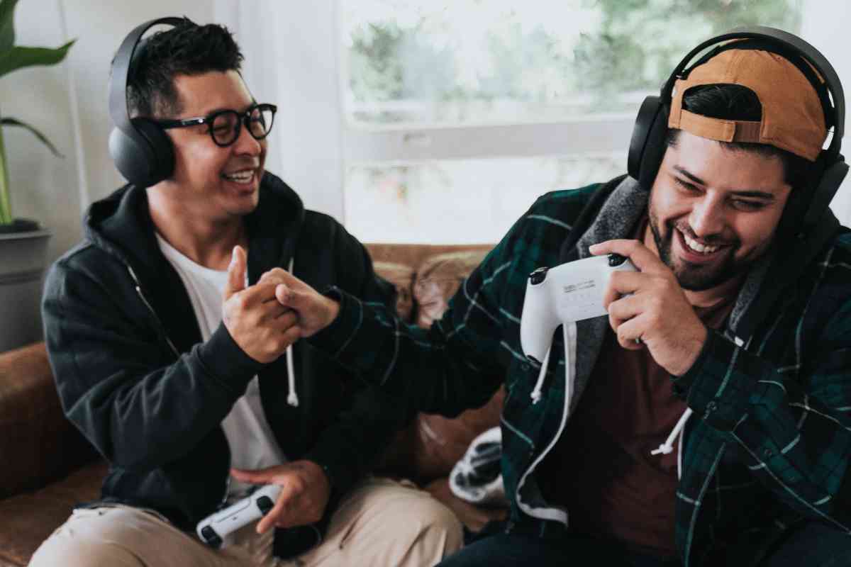 How To Get Voice Chat Through The TV On A PS5 - The Gadget Buyer | Tech ...