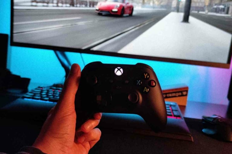 Haptic Feedback On The Xbox Series X Controller - The Gadget Buyer ...