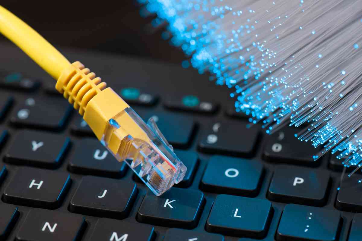 How To Connect Ethernet Cable To A Laptop Without An Ethernet Port: A ...